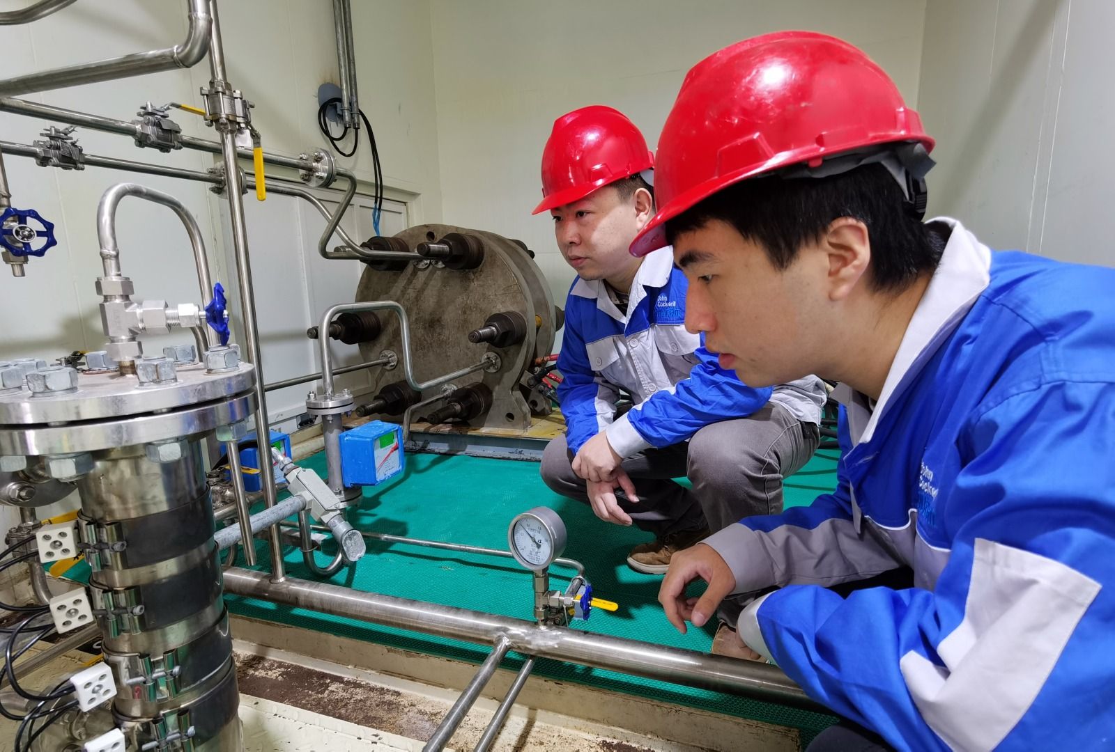 Electrolyser production - John Cockerill